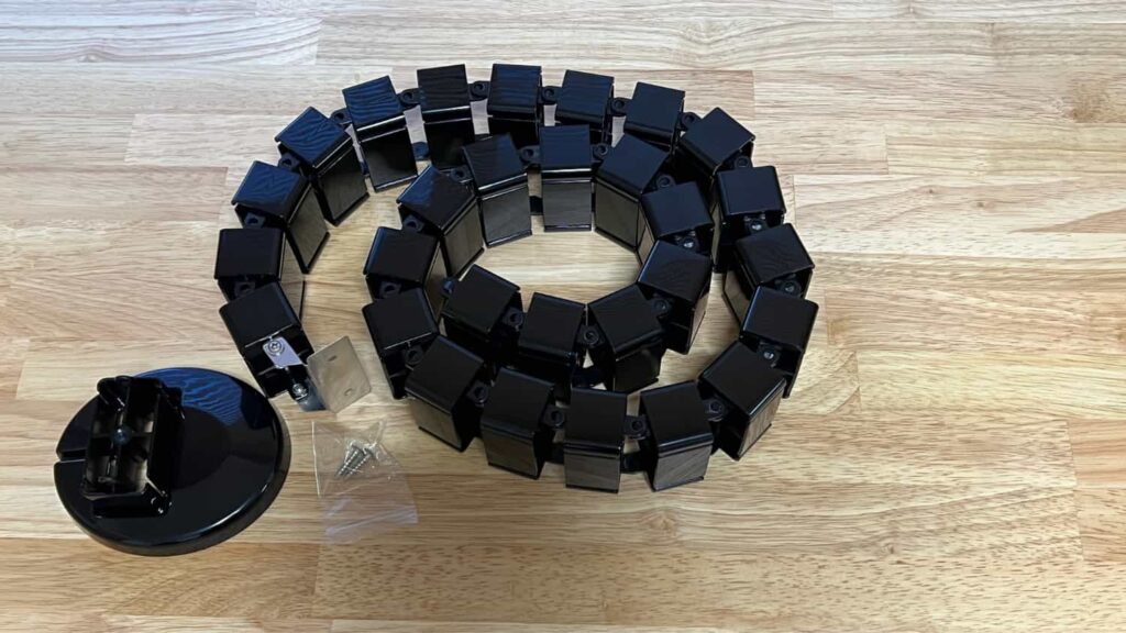 【レビュー】デスクから垂れ下がるケーブルが気になる！？「FLEXISPOT ケーブルダクト CMP017」を購入しました