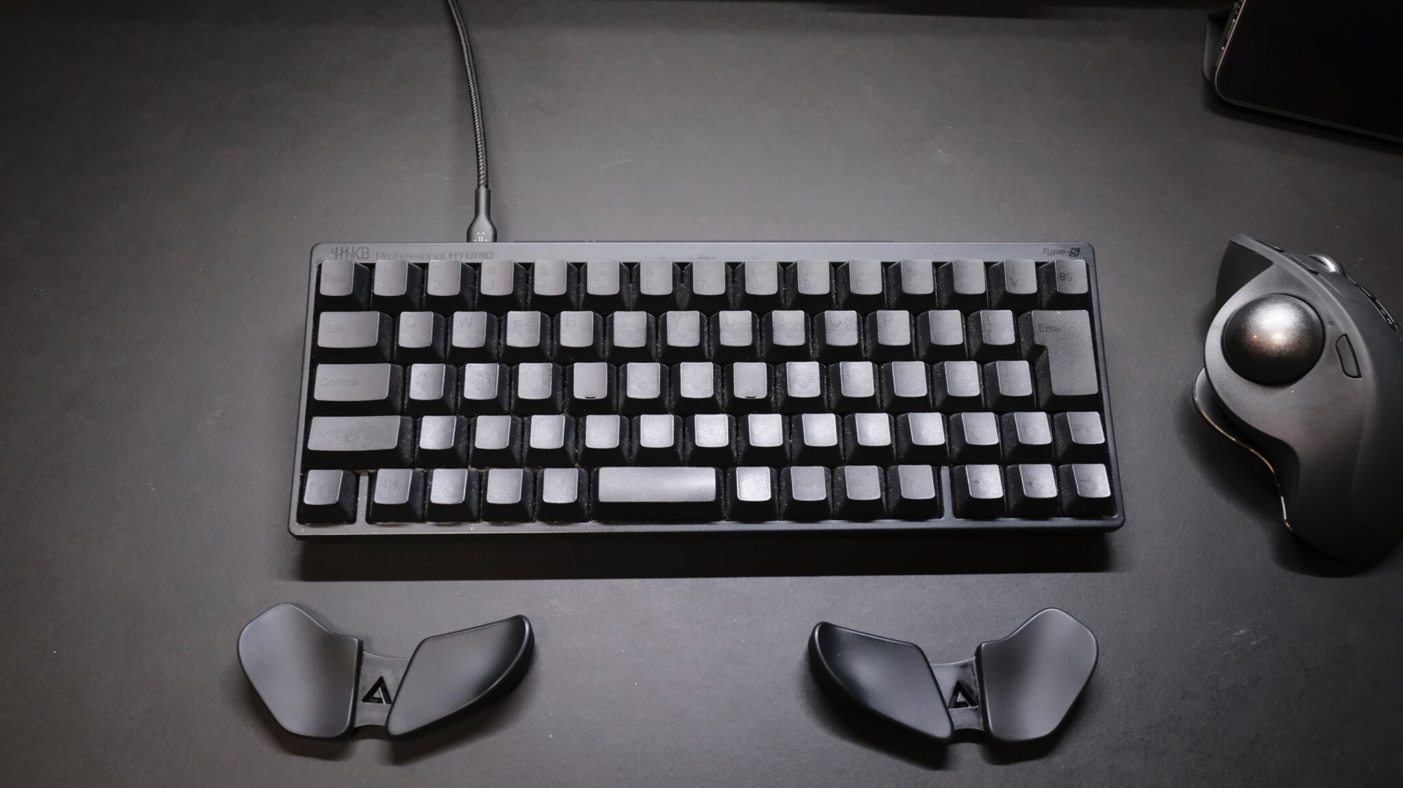 HHKB！Bluetooth接続できるのに有線接続している4つの理由