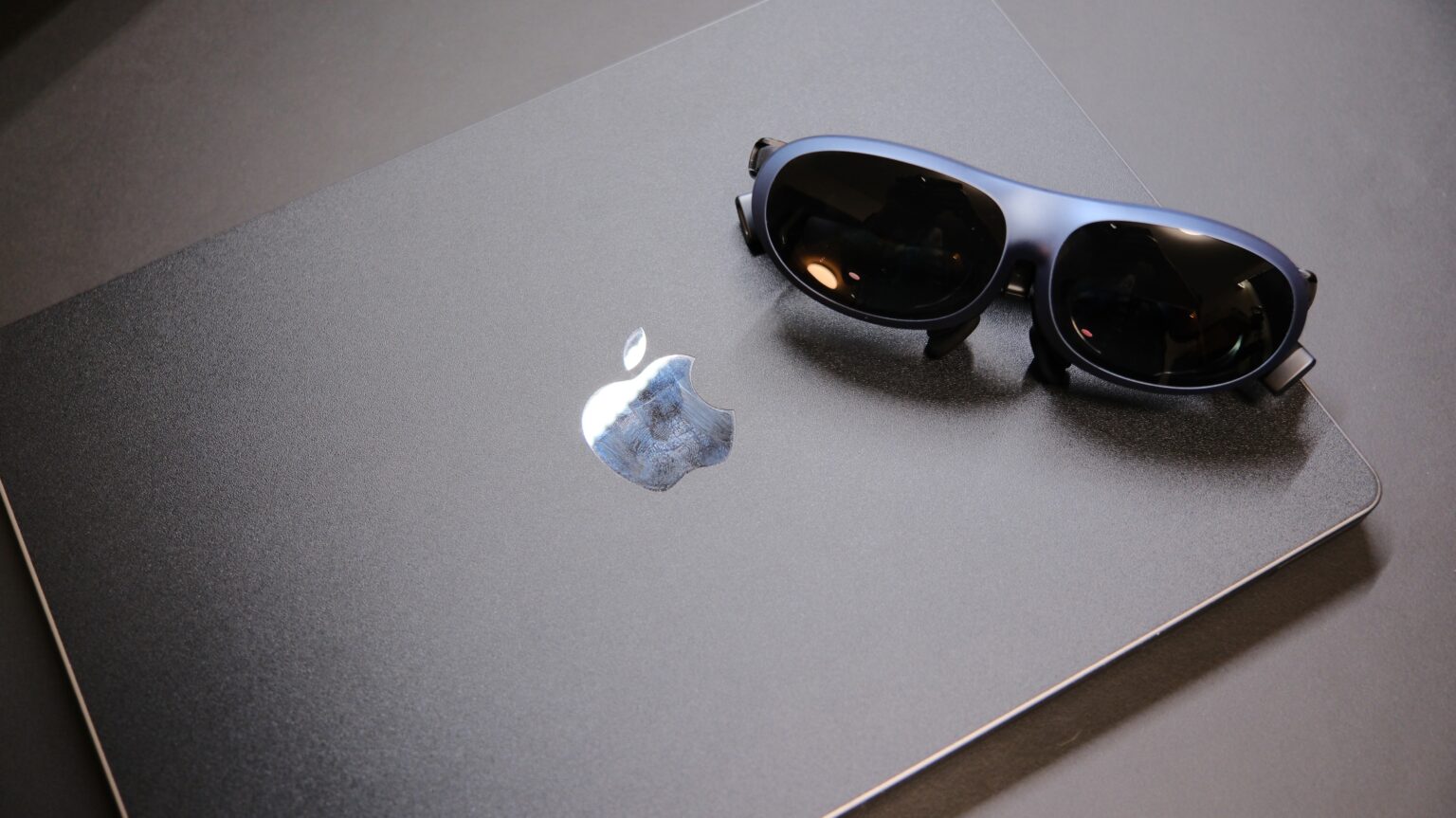 Rokid Max！スマホやMacの画面を拡張することができるARグラスが楽しすぎる