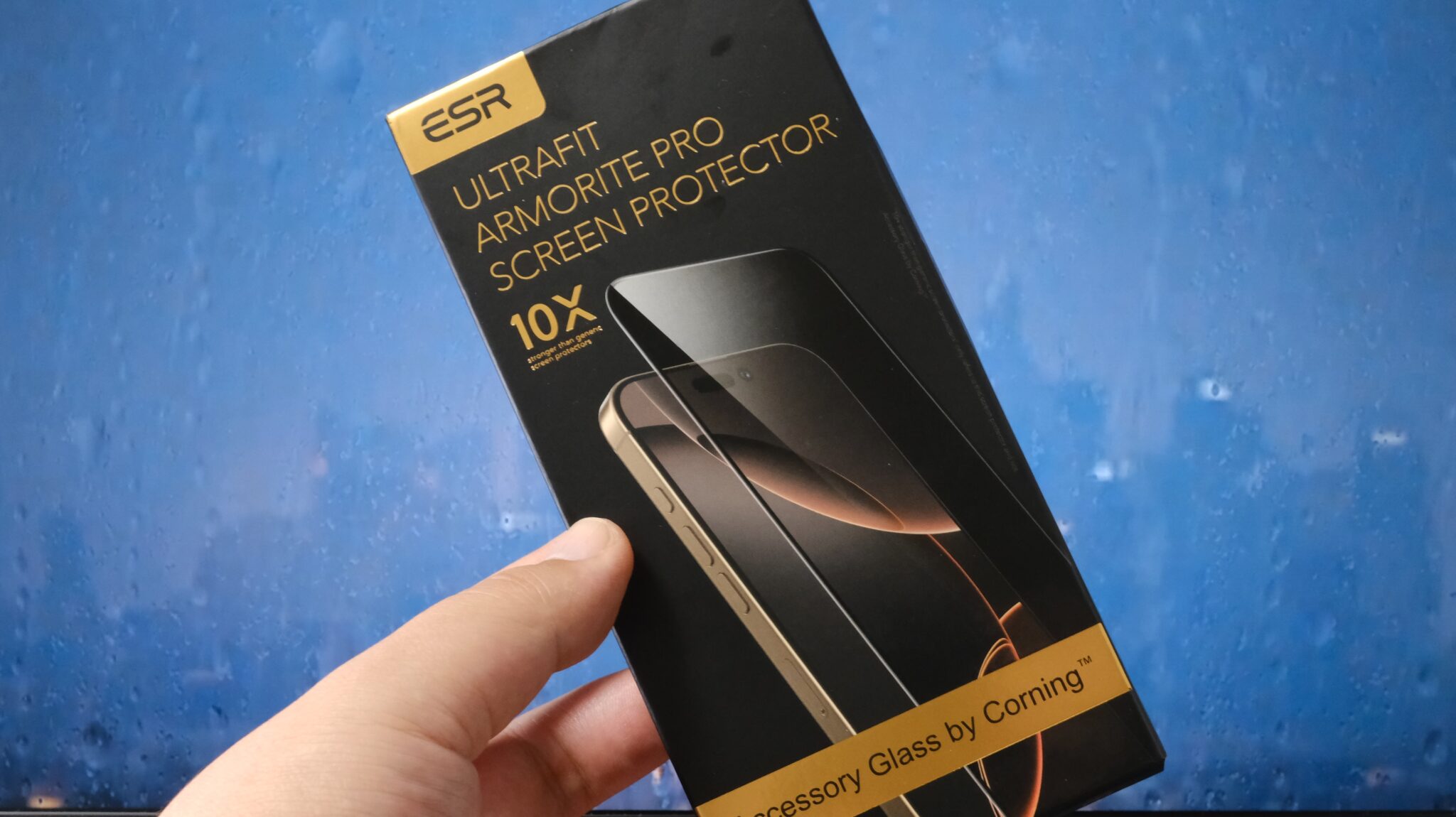 ESR UltraFit Armorite Pro！従来の10倍の耐衝撃性があるiPhone 17 Pro 保護フィルム